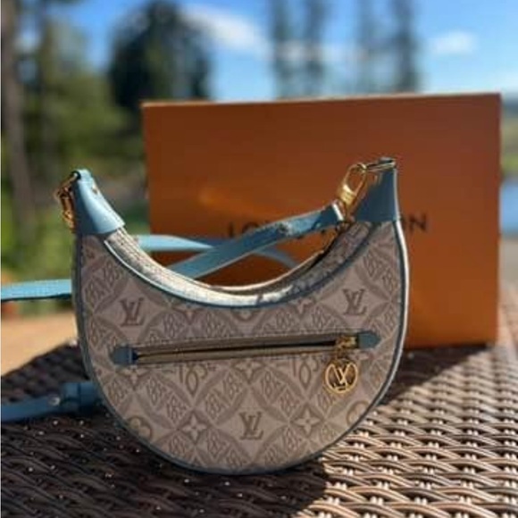 Louis Vuitton | Bags | Louis Vuitton Loop Handbag | Poshmark